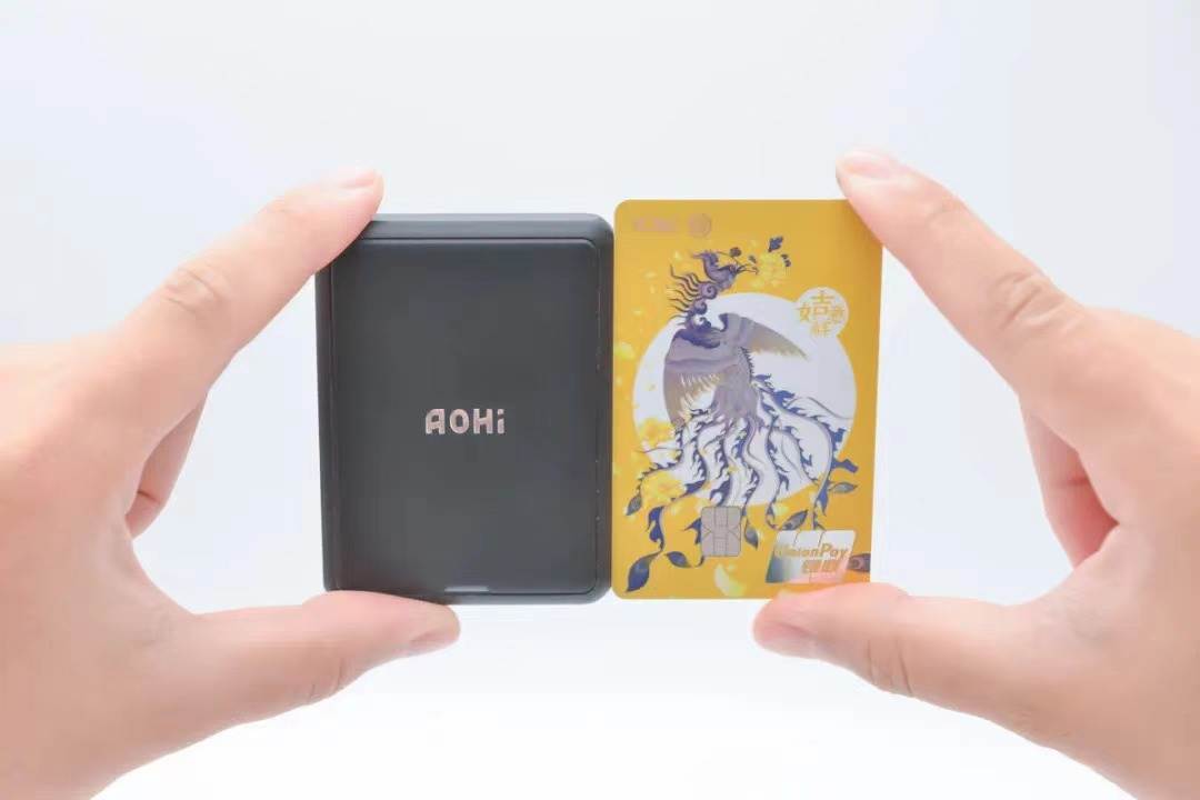 拆解报告：Aohi 磁吸无线充移动电源AOC-P002__财经头条