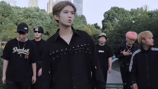 山寨男团ESO改名后，发布新MV再次回归，歌迷称要比时代少年团强|少年团|山寨|男团_新浪新闻