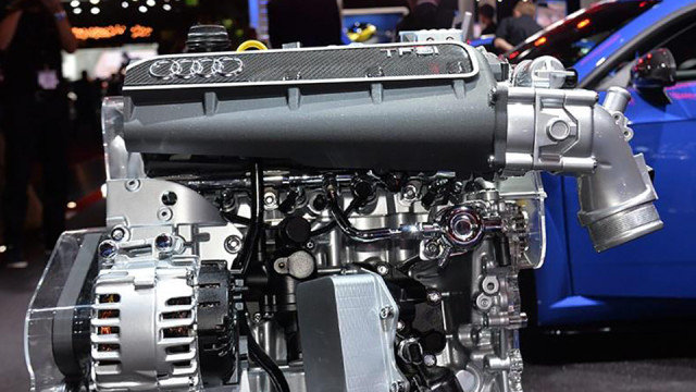 比EA888多一个缸就等于2.5T？奥迪五缸发动机技术解析__财经头条
