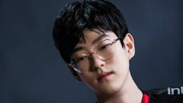 LCK爆料scout转会内幕，EDG故意卡合同，导致他差点退役|lol|英雄联盟|edg战队|edg|lck_新浪新闻