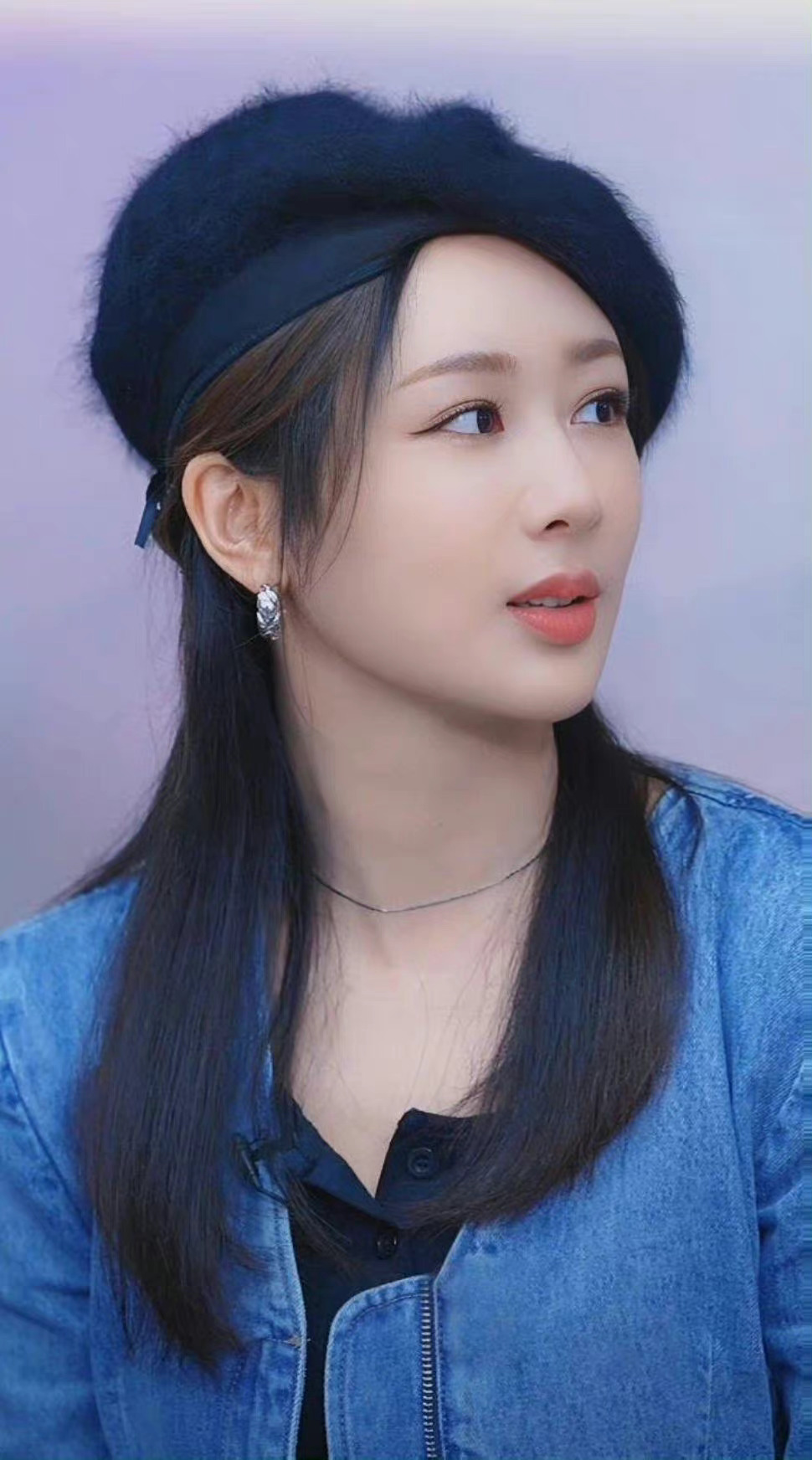 杨紫今日直播截图，感觉有点点肿了？你有这种感觉吗？__财经头条