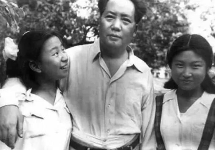 李敏为什么姓李？毛主席有一个重要目的，就是改善她和江青的关系|江青|李敏|毛主席_新浪新闻