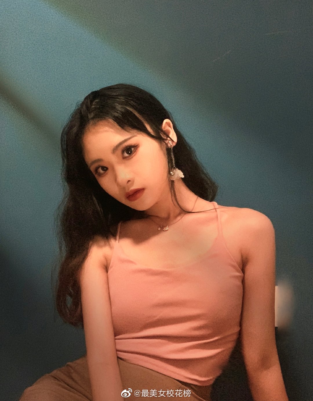 微博：@小耳朵辰辰 学校：昌职 生日：2月5号 身高：158cm……