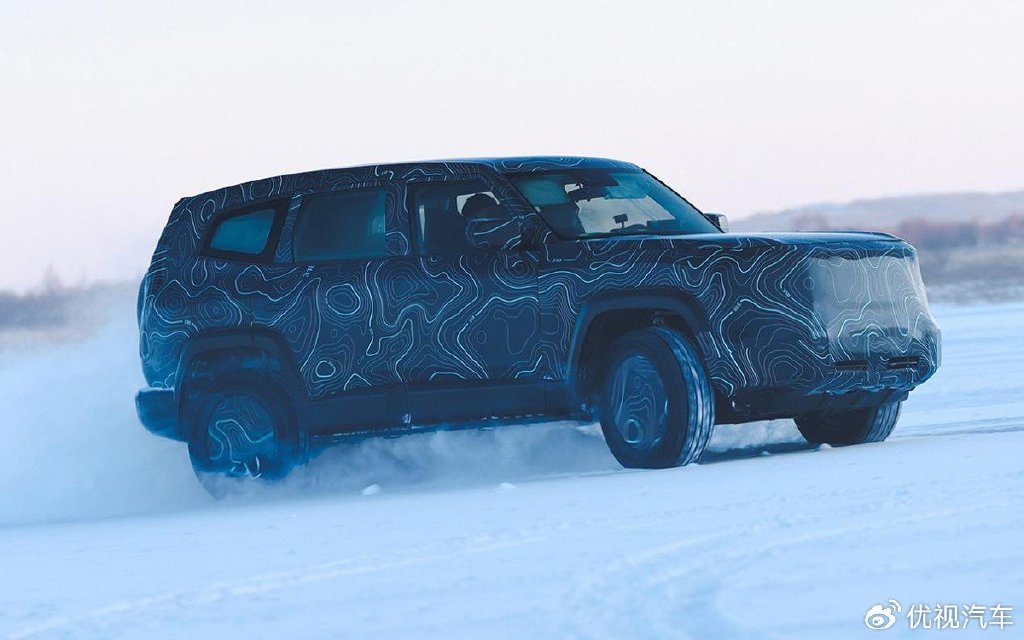 车企开始“卷”硬派越野SUV？深蓝G318、全新哈弗H9官图发布-新浪汽车