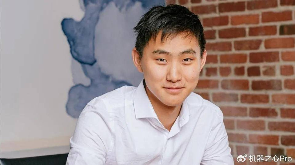 刚刚，Scale AI CEO Alexandr Wang正式官宣：Meta重金投资并挖走了我|AI|Meta_新浪新闻