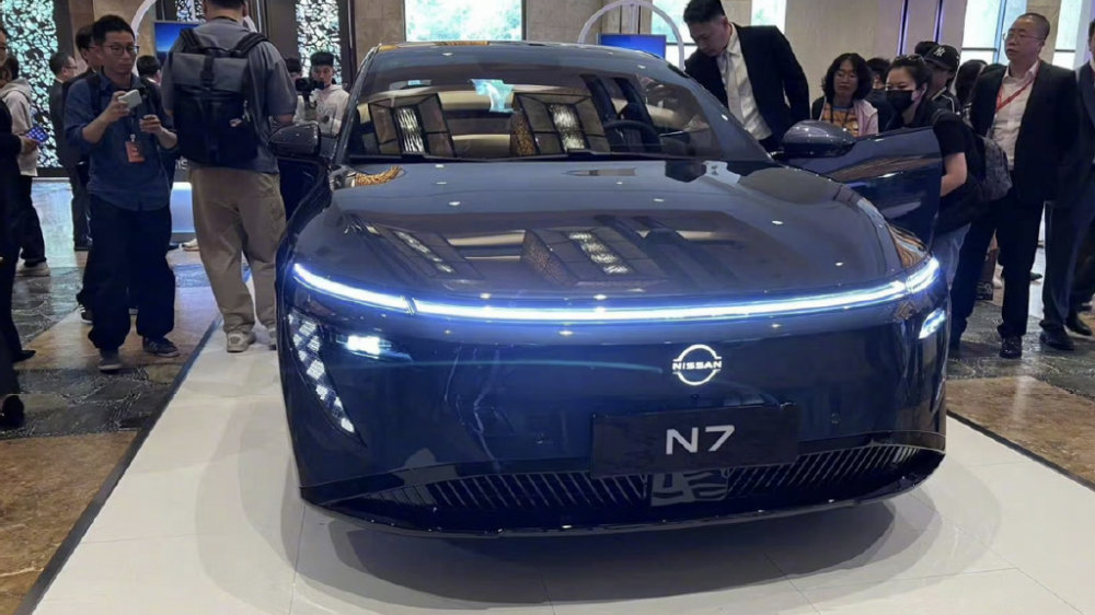 东风日产N7亮相，不到20万B级纯电，直打汉EV？-新浪汽车