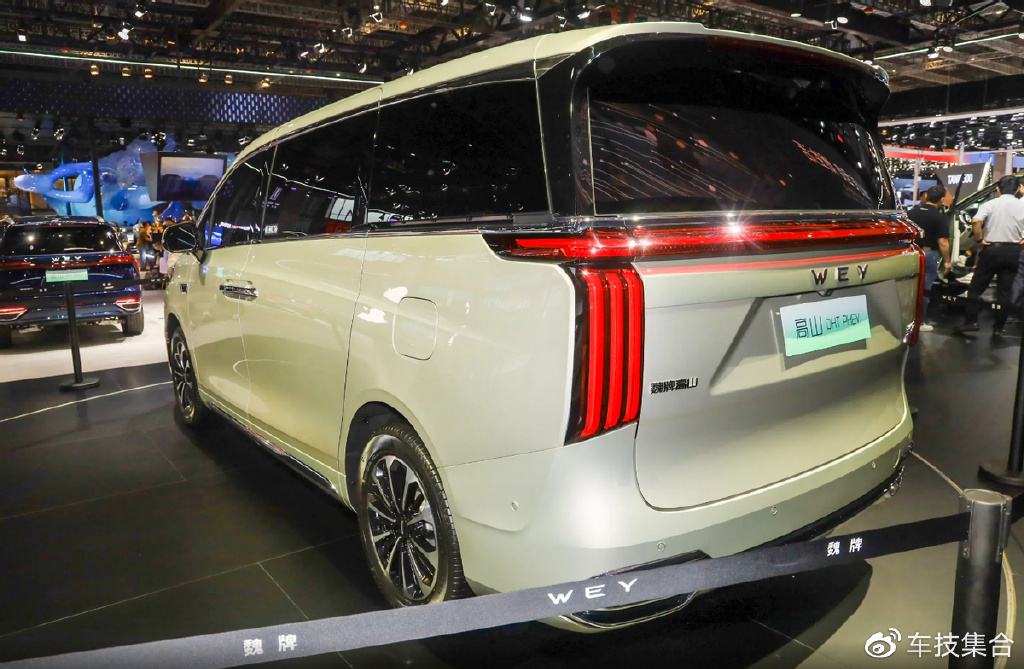 魏牌首款MPV亮相，定位中大型MPV，配1.5T插混，综合扭矩达762N·m-新浪汽车