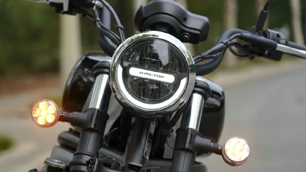老将换新颜——QJMOTOR闪500S试驾-新浪汽车