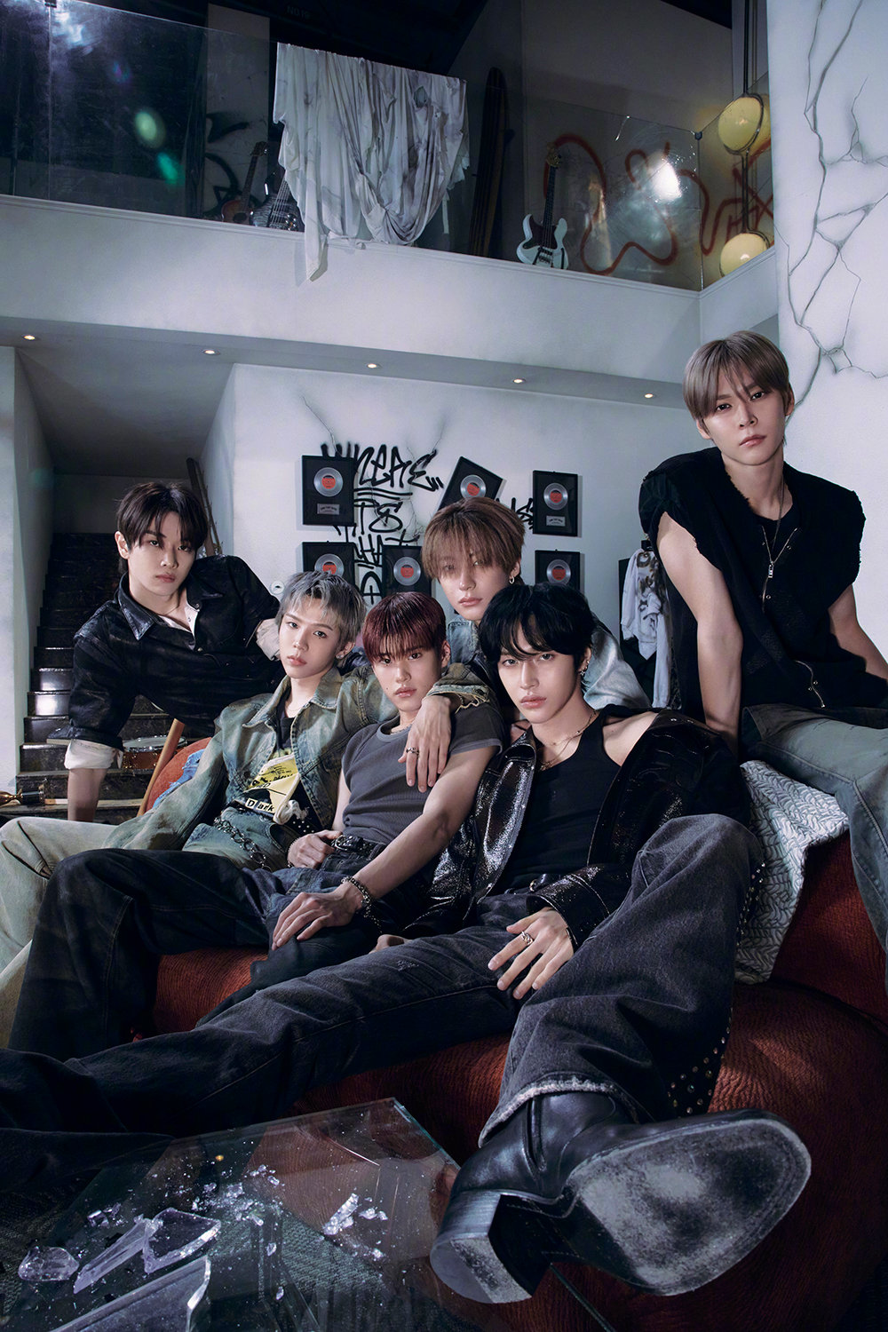 RIIZE以首张迷你专辑的主打曲《Boom Boom Bass》掀起了“RIIZE热潮”