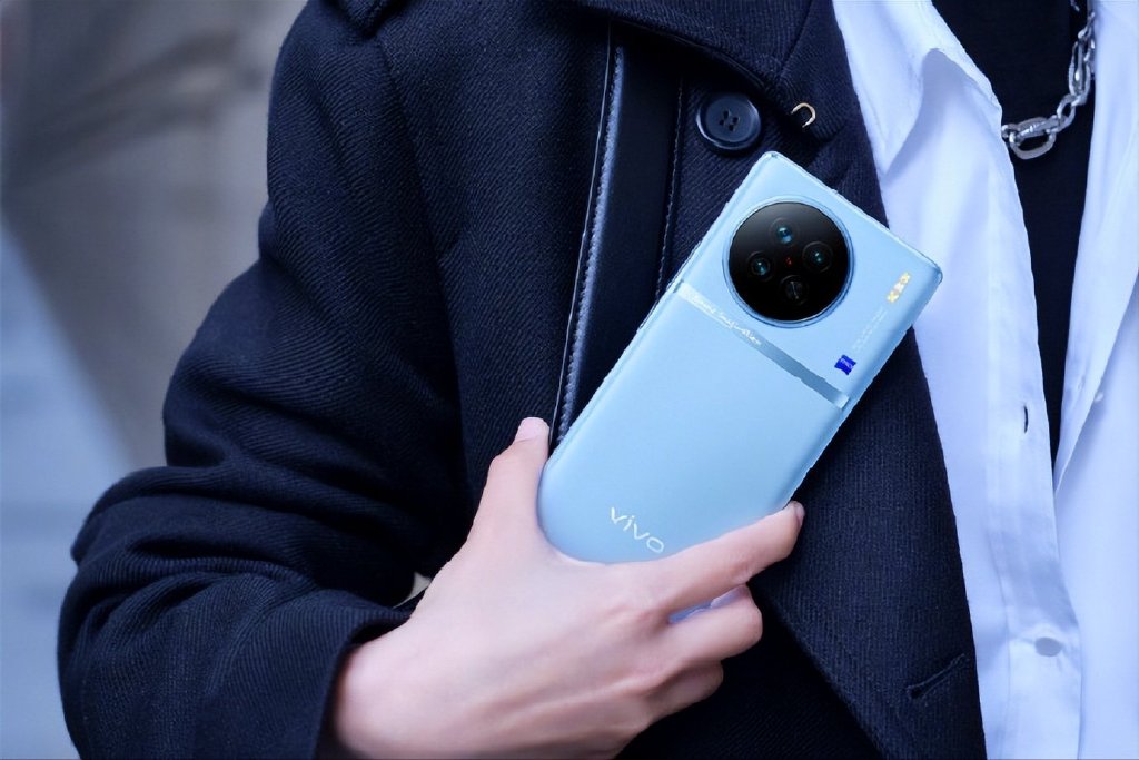 vivo X90超大杯芯片公布，全球首发骁龙8Gen2，下周开启首销！__财经头条