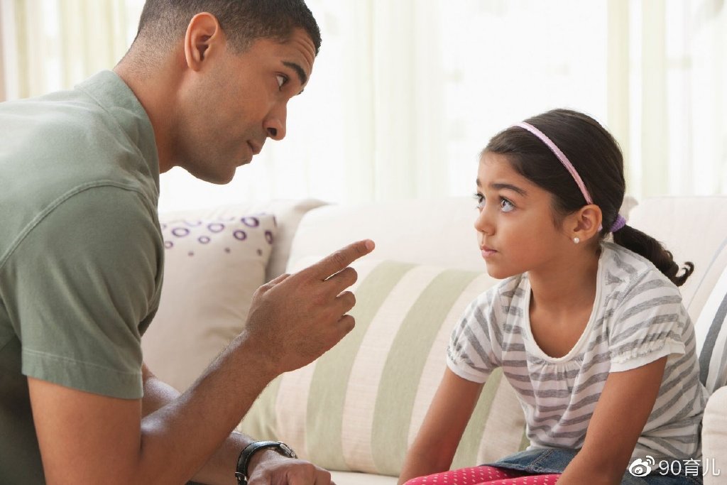 家长对孩子的评价，怎么样才能让孩子听得进去？方法很重要|家长|父母|仪式感_新浪新闻