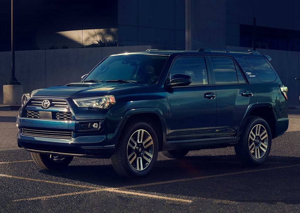 新款丰田4Runner官图发布，霸气十足的造型设计，你心动了吗？