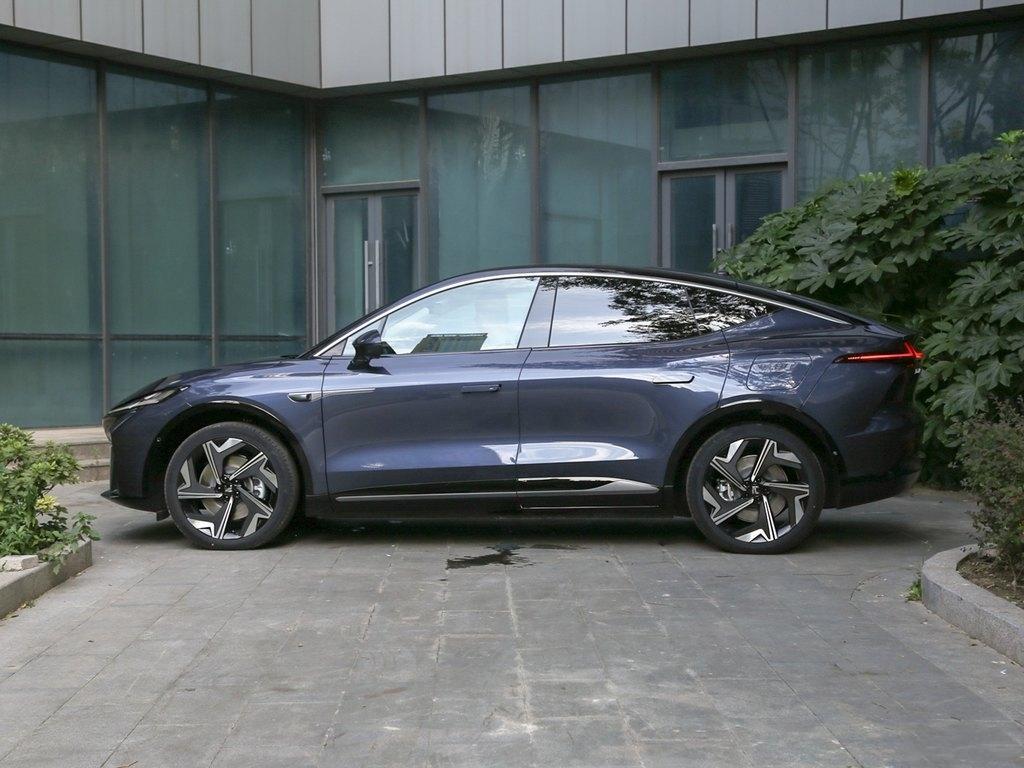 考虑过Model Y，试驾过蔚来EC6，还是选了它，3.8s破百+4D雷达__财经头条