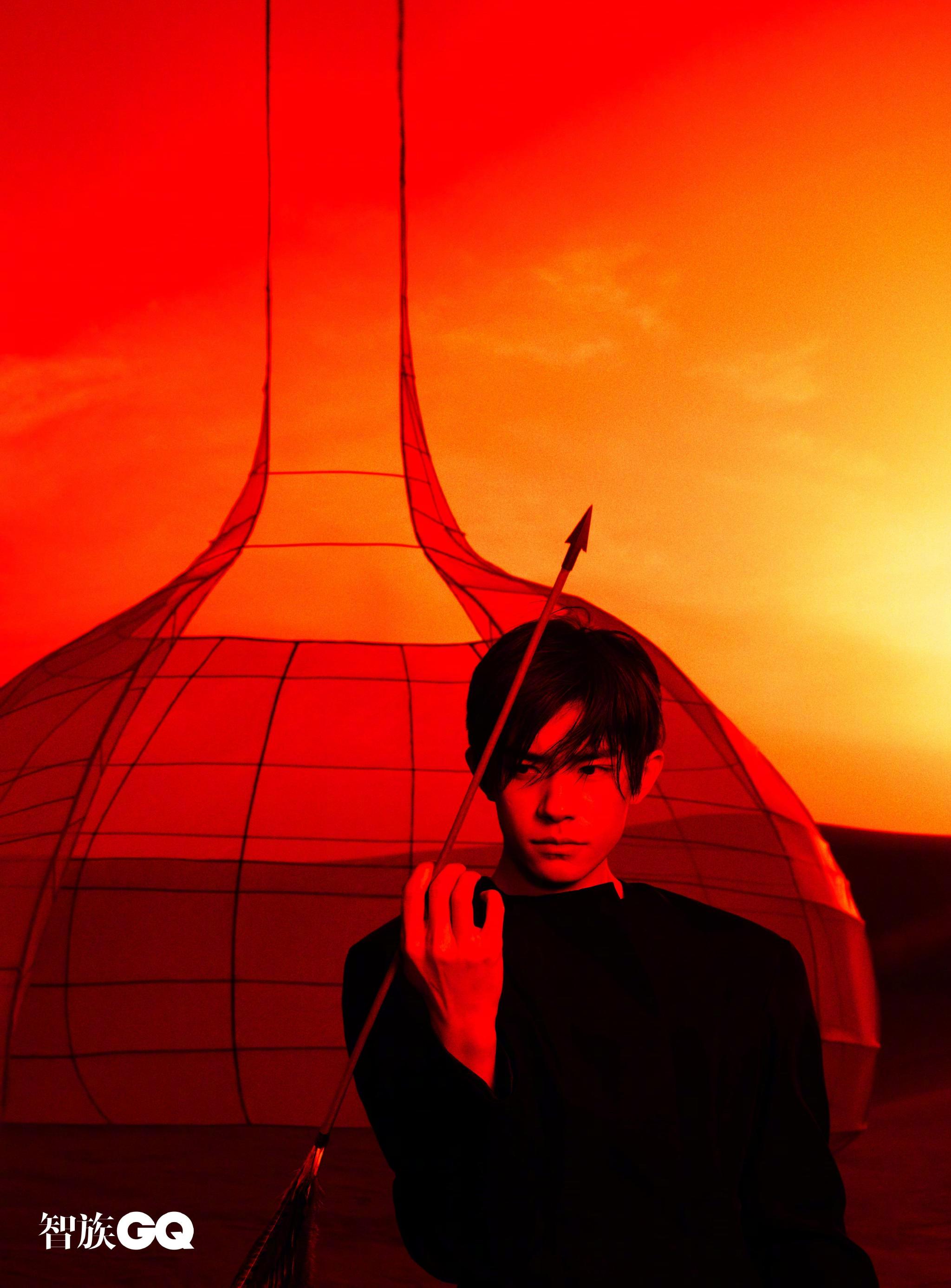 易烊千玺《智族GQ》4月刊写真，曾无|智族GQ|易烊千玺|写真_新浪新闻