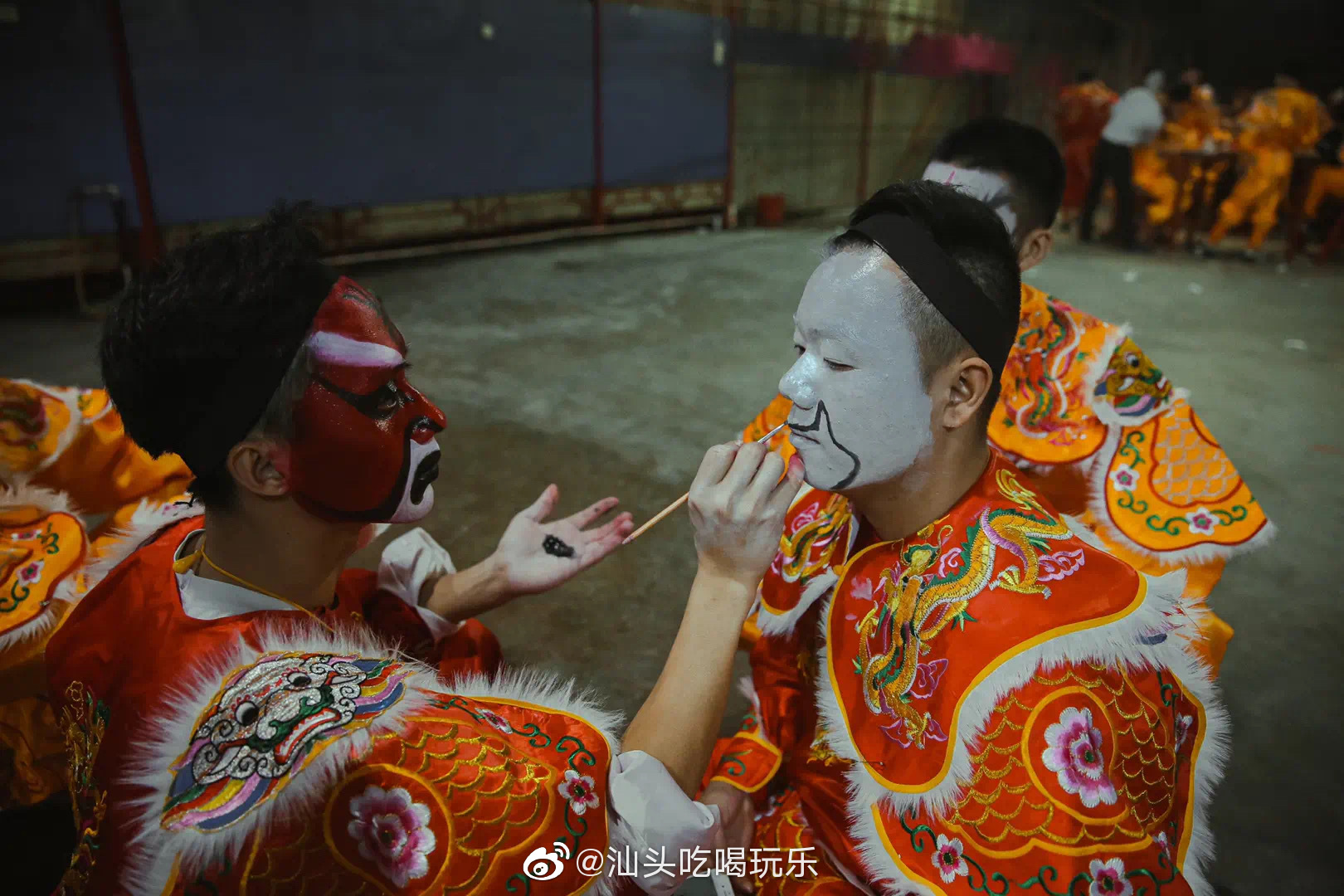 潮汕英歌舞“脸谱”。__财经头条