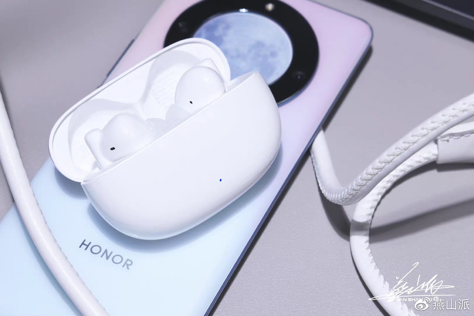 或是300元内最强真无线蓝牙耳机，荣耀亲选 Moecen Earbuds X3图赏__财经头条