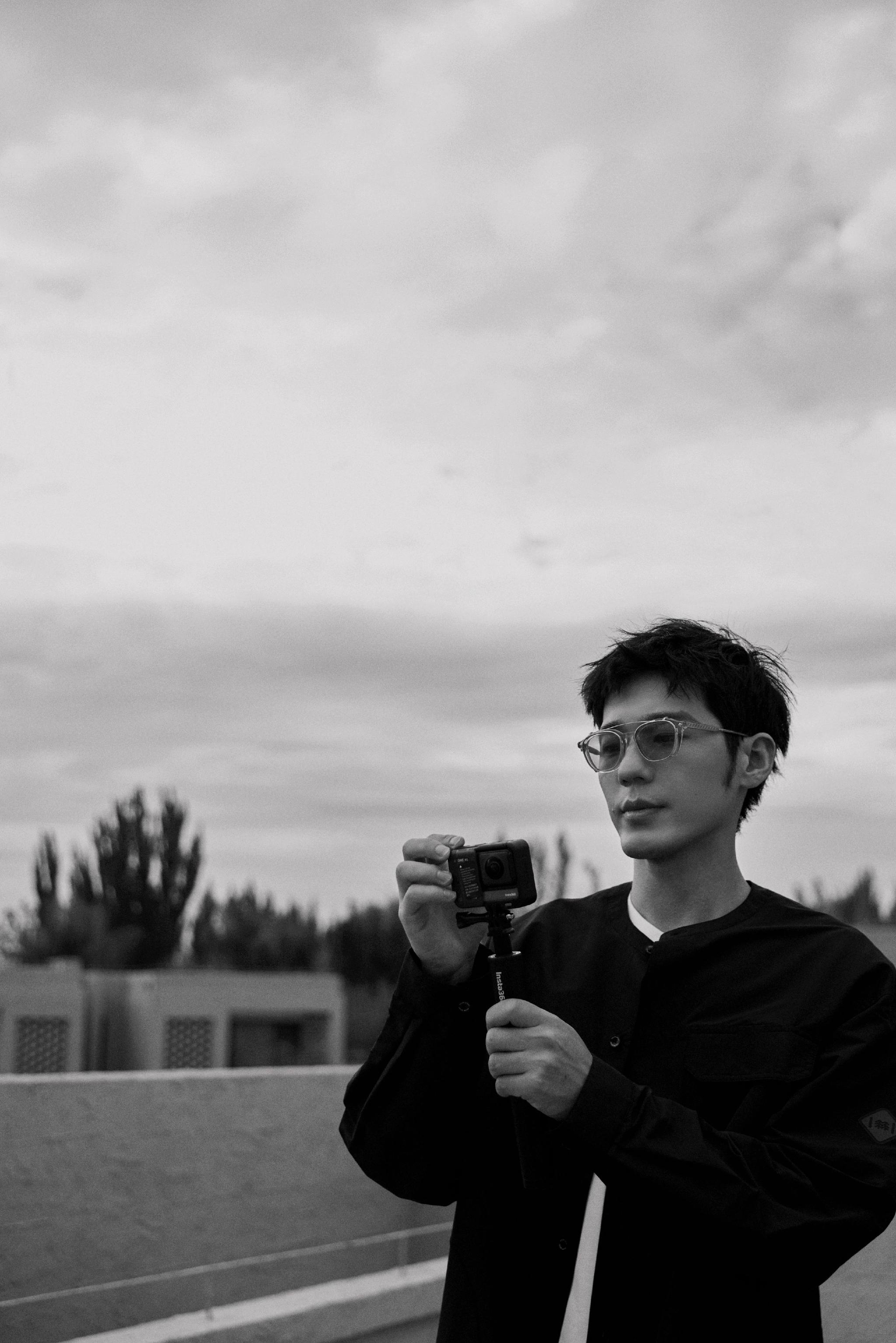 树影深深浸染漠上秋叶，boss•bai@白宇WHITE 拍摄碎片随机掉落