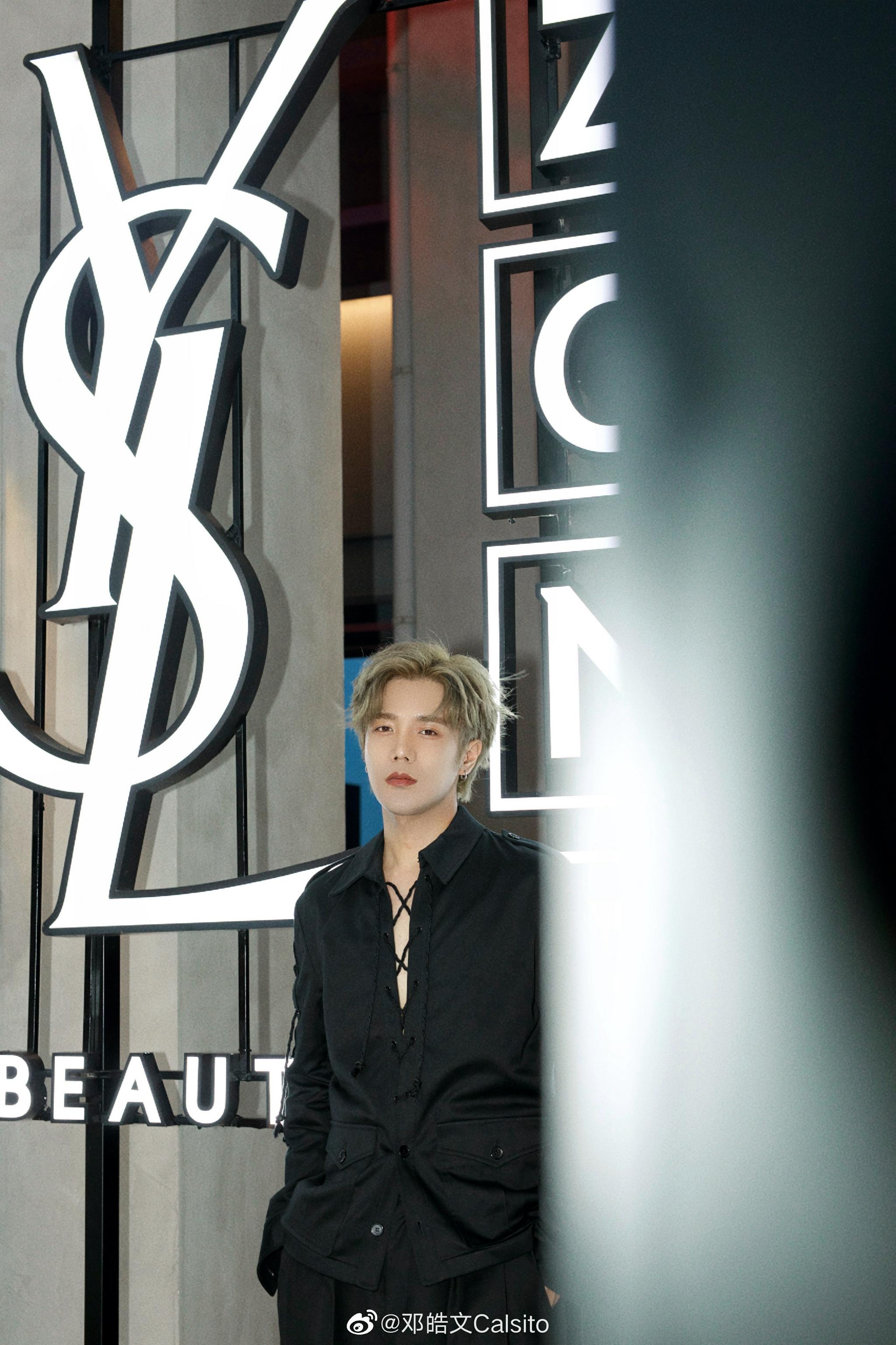 又是超长待机的一天 YSL BEAUTY ZONE 今天最后一天……|YSL_新浪新闻