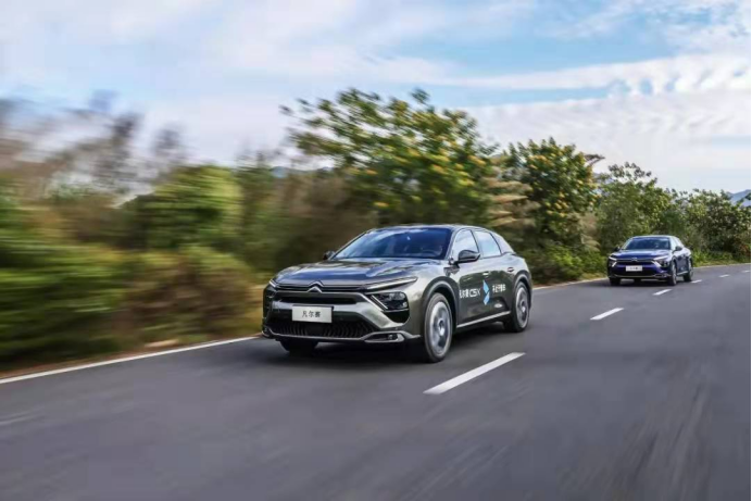 试驾凡尔赛C5X：终于有台像样的法系车了__财经头条