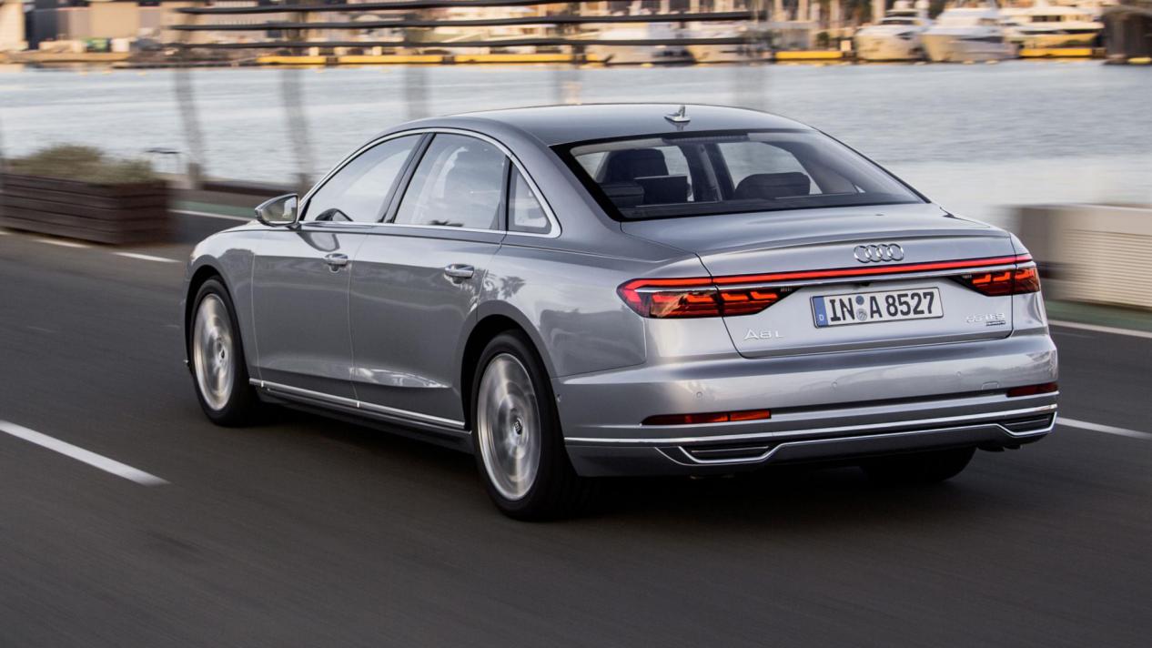 奥迪A8L，另类旗舰，不走寻常路的豪华-新浪汽车