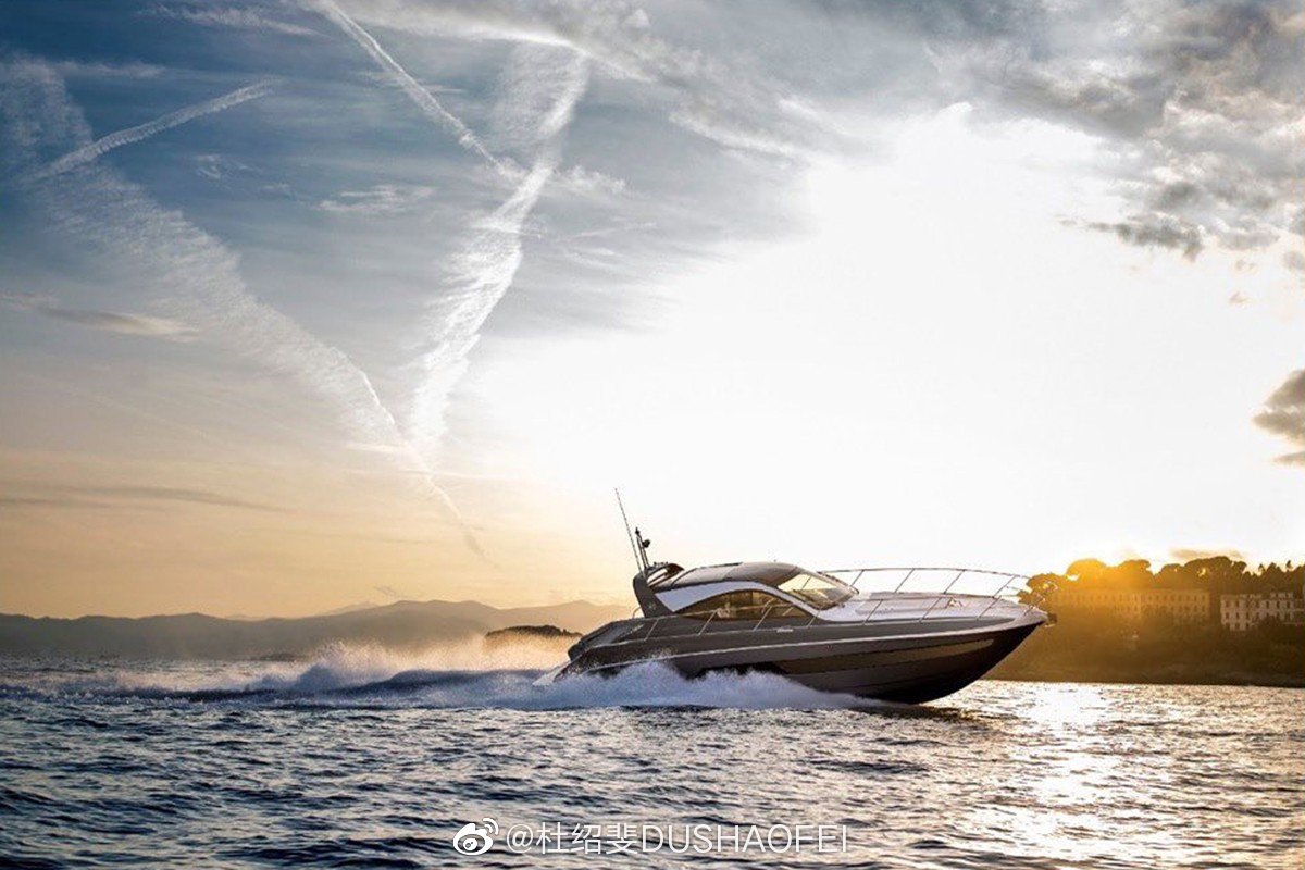 fragment design x Yanmar联名豪华游艇「X47FRGMT」……