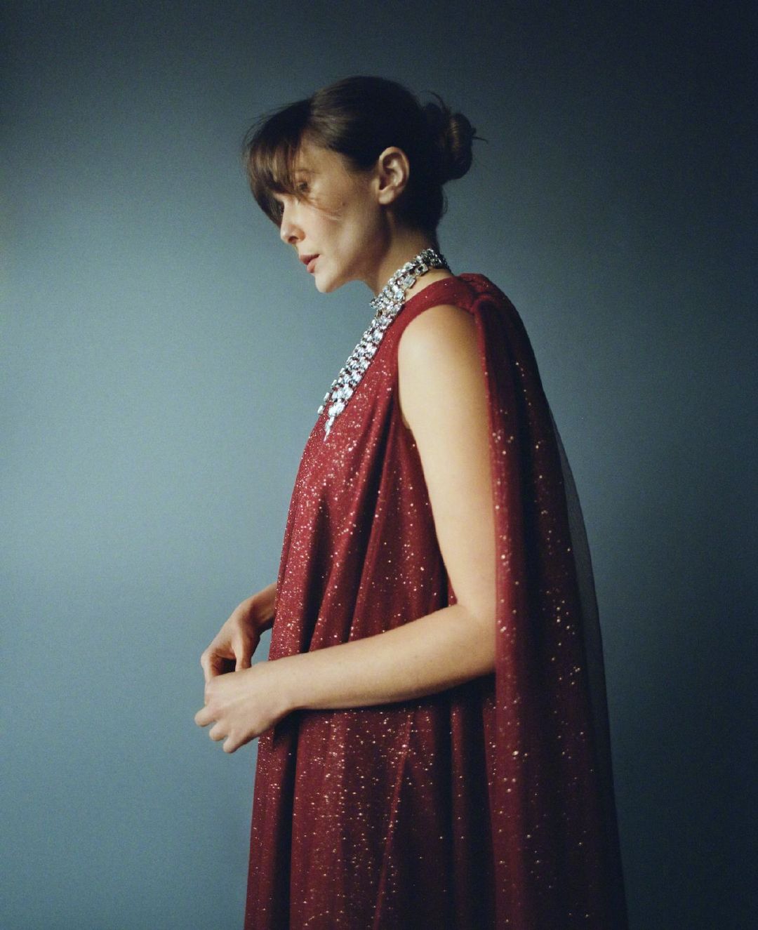 伊丽莎白·奥尔森（Elizabeth Olsen）为《ELLE》