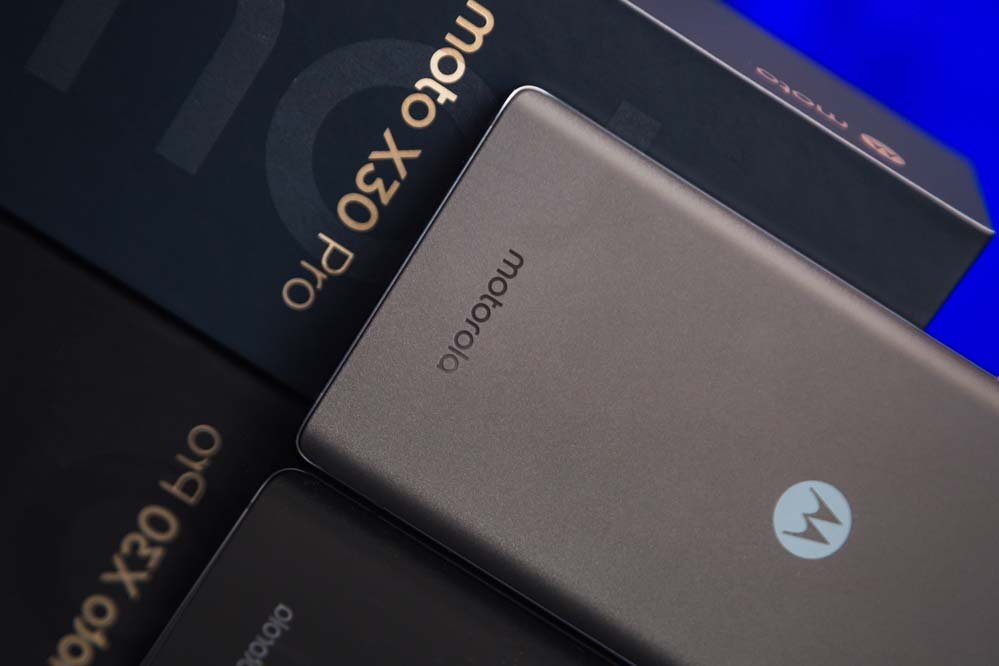 moto X30 Pro首发评测：2亿像素超大底CMOS，影像还得看moto__财经头条