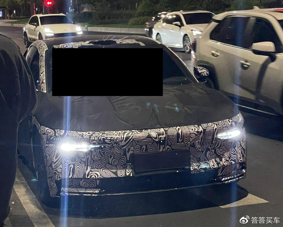 极氪CS1E路试谍照曝光 定位纯电中型轿车 有望年内上市__财经头条