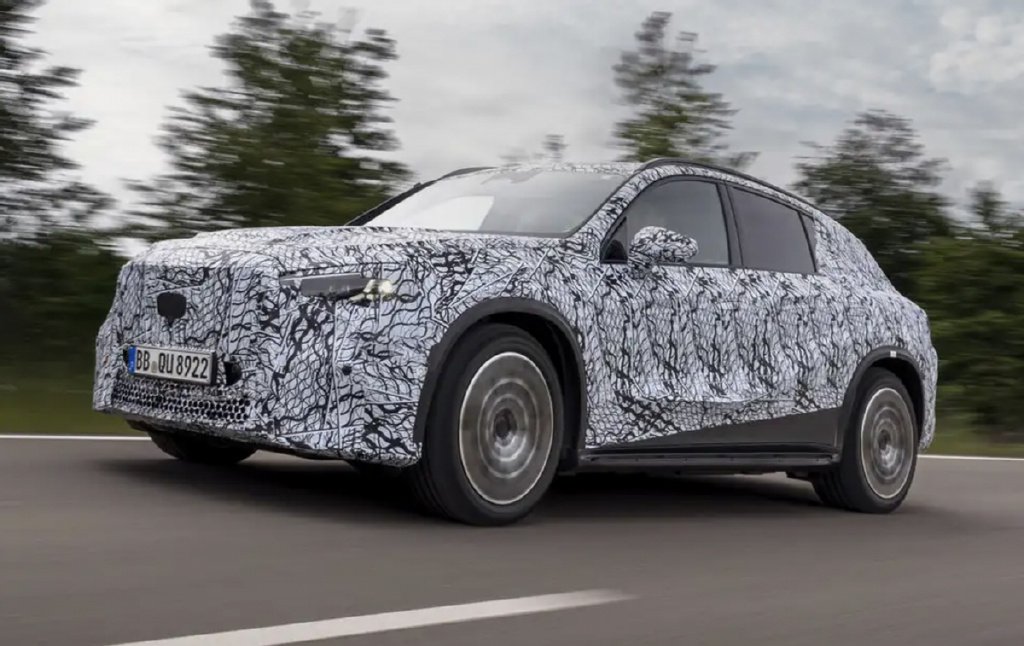 奔驰GLC纯电将于9月首秀，800V平台+双电机四驱-新浪汽车