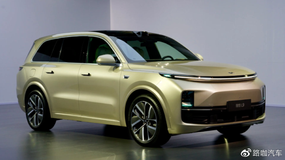 理想L9卖到45.98万，但好在配置够高，多花2万选装有必要？-新浪汽车