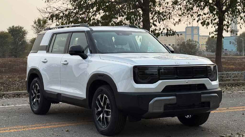 新款北京BJ30e申报图曝光，越野混动新宠登场？-新浪汽车