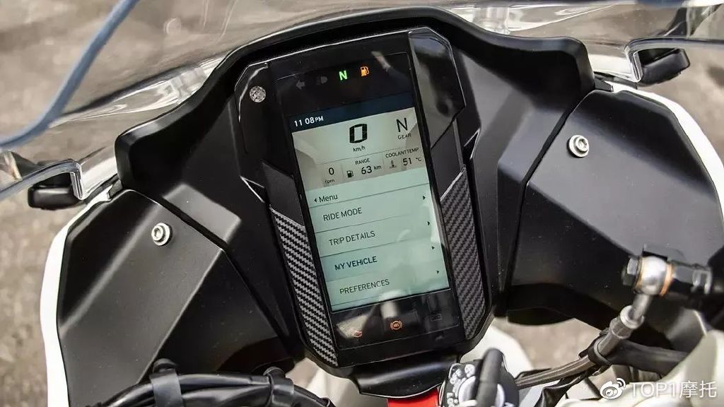 相约3月8日！宝马G310RR官宣，入门级进口仿赛又一新选择-新浪汽车