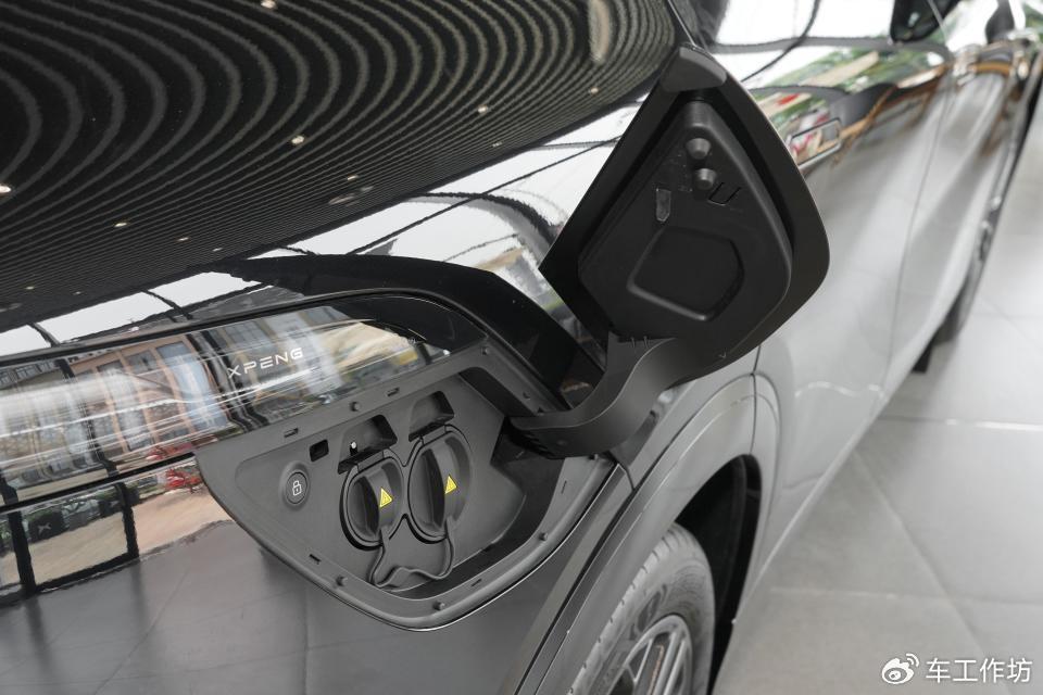 降至17.99万，新增暗夜黑，全域800V，小鹏G6值得入手吗？-新浪汽车