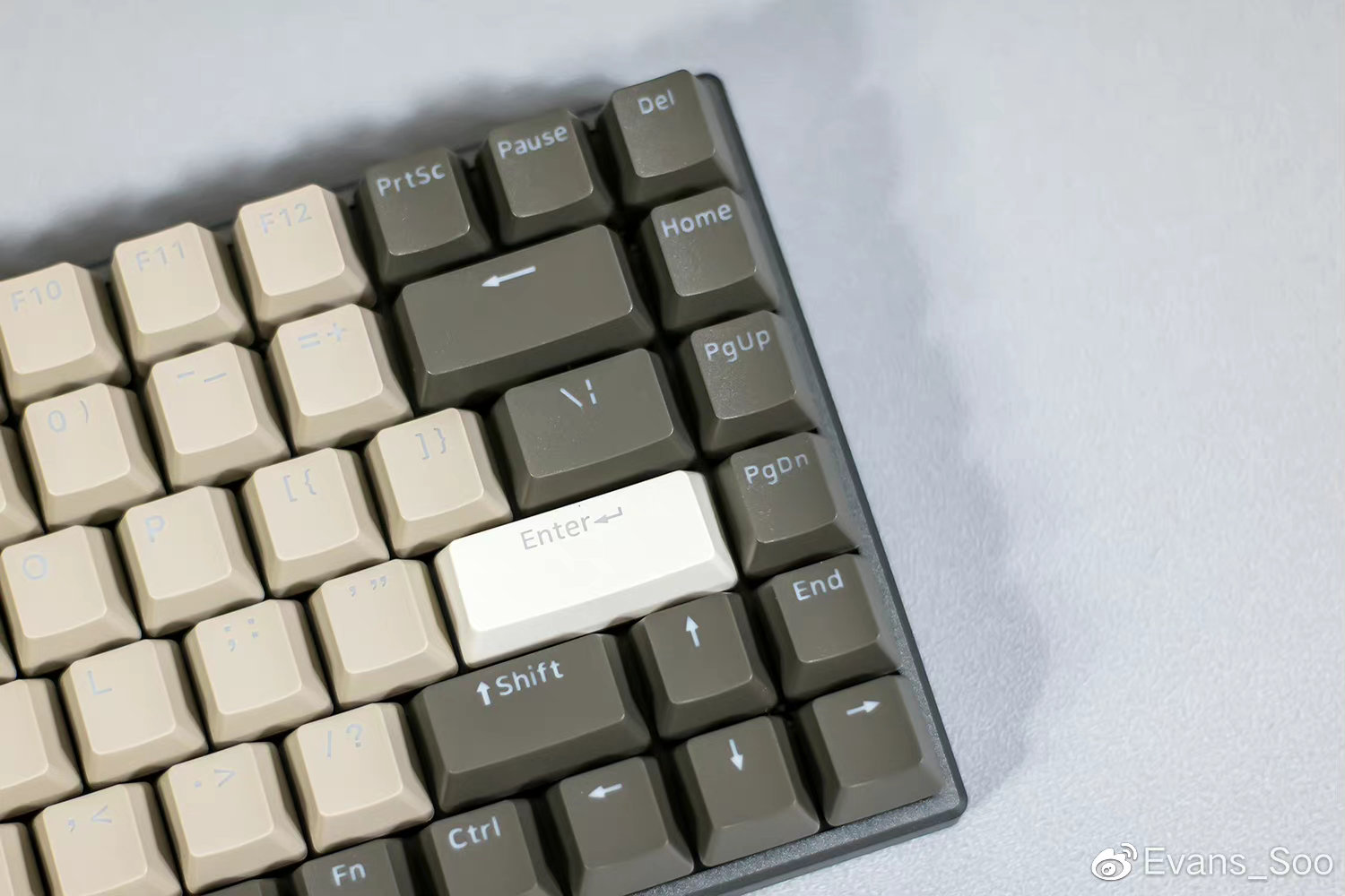 84键位紧凑型布局，多模连接多面能手，雷柏V700-8A机械键盘体验__财经头条