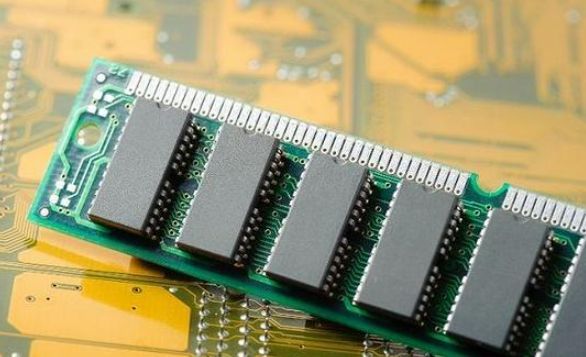 DRAM存储器的早期发展故事__财经头条