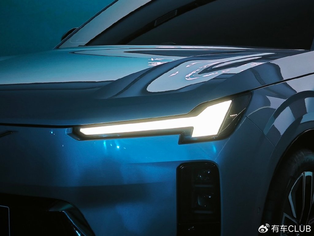 全新沃尔沃XC70亮相 SMA超级混动架构加持 综合续航达1200公里-新浪汽车