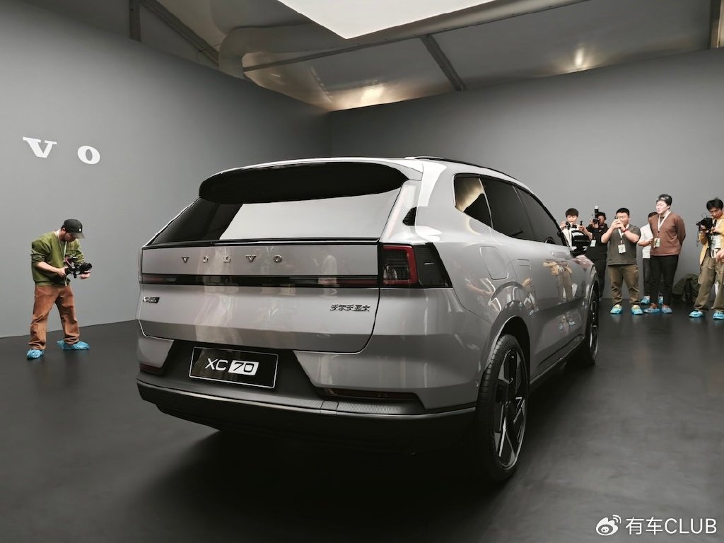 全新沃尔沃XC70亮相 SMA超级混动架构加持 综合续航达1200公里-新浪汽车