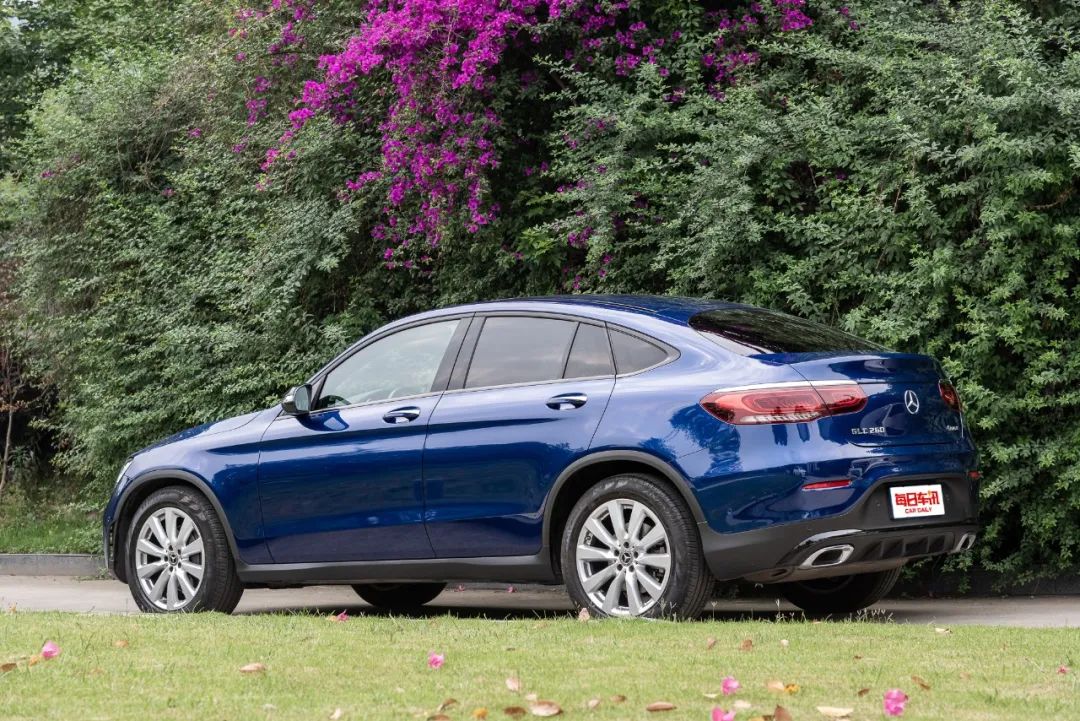 试驾GLC轿跑SUV：帅就是硬道理，个性就是第一产品力-新浪汽车