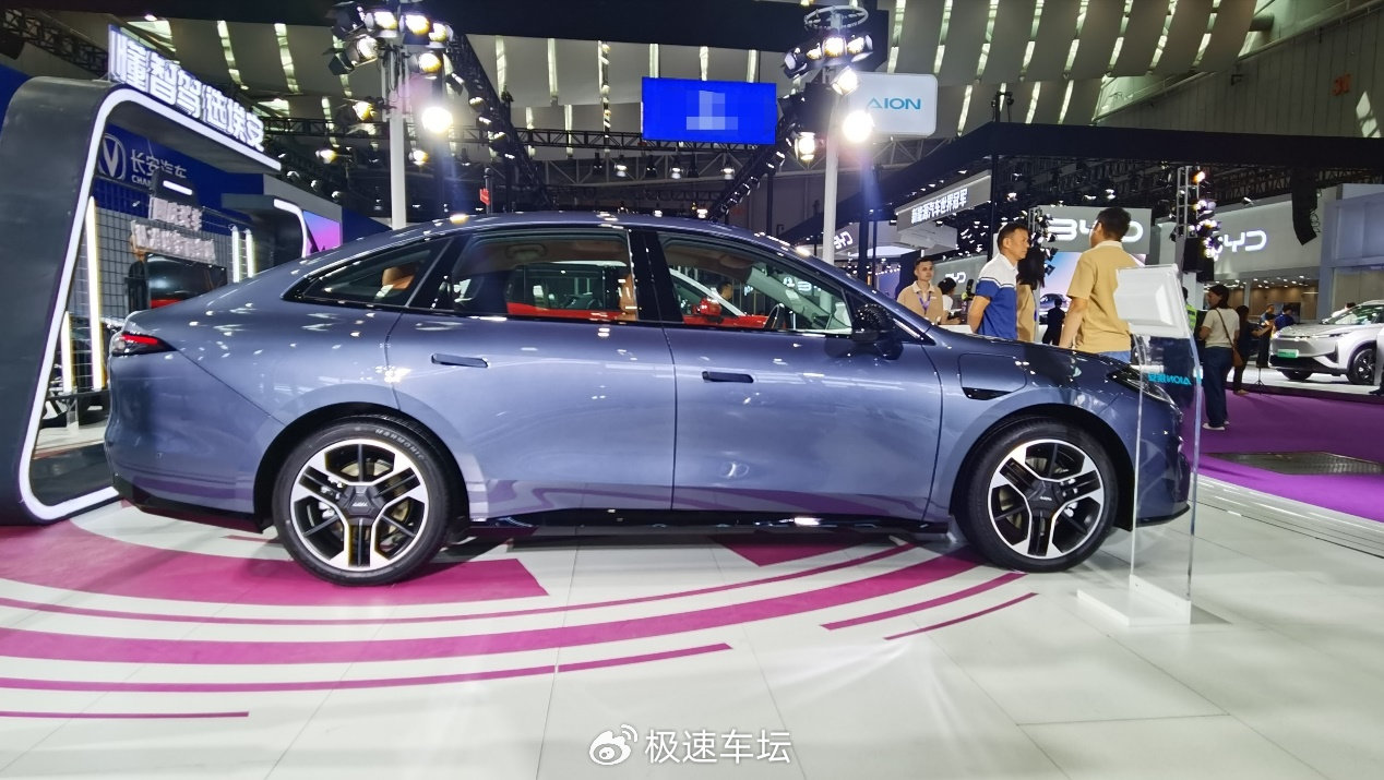 巧了！埃安RT和小鹏MONA M03起售价一样，你选谁？-新浪汽车