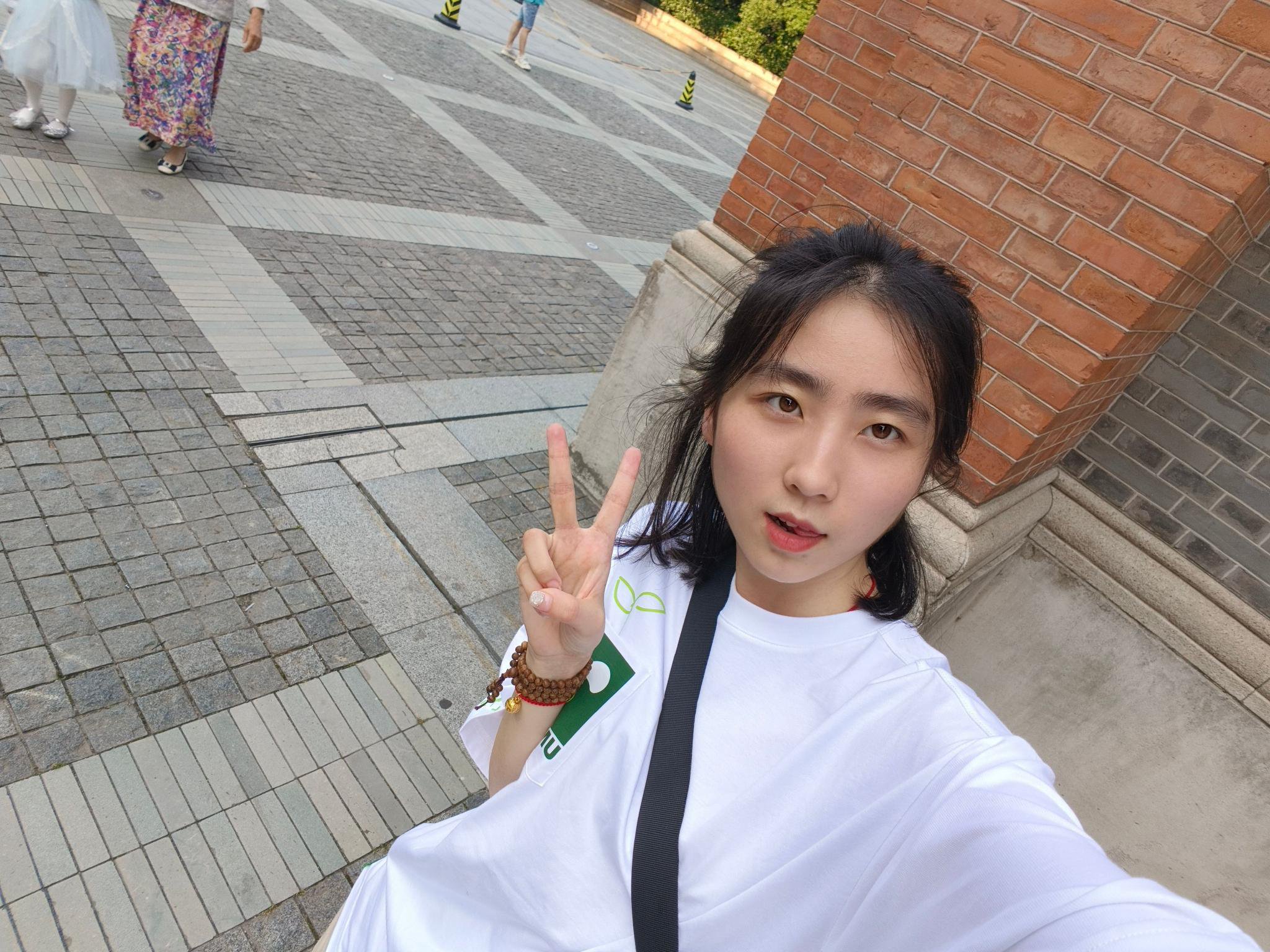 vivo S17 Pro 人像效果： P1-P4为前置自拍，P5-P9为后置人像 ……|人像|自拍|参数_新浪新闻