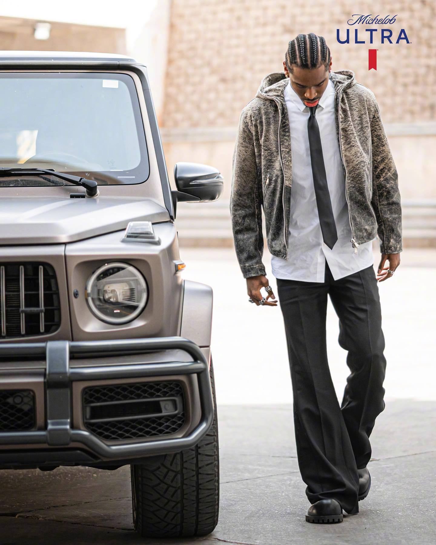 本赛季穿搭界的一颗耀眼新星——亚历山大！__财经头条