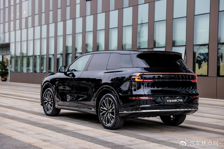 长安启源C798实车曝光，黑武士造型亮眼，轴距超2.9米-新浪汽车