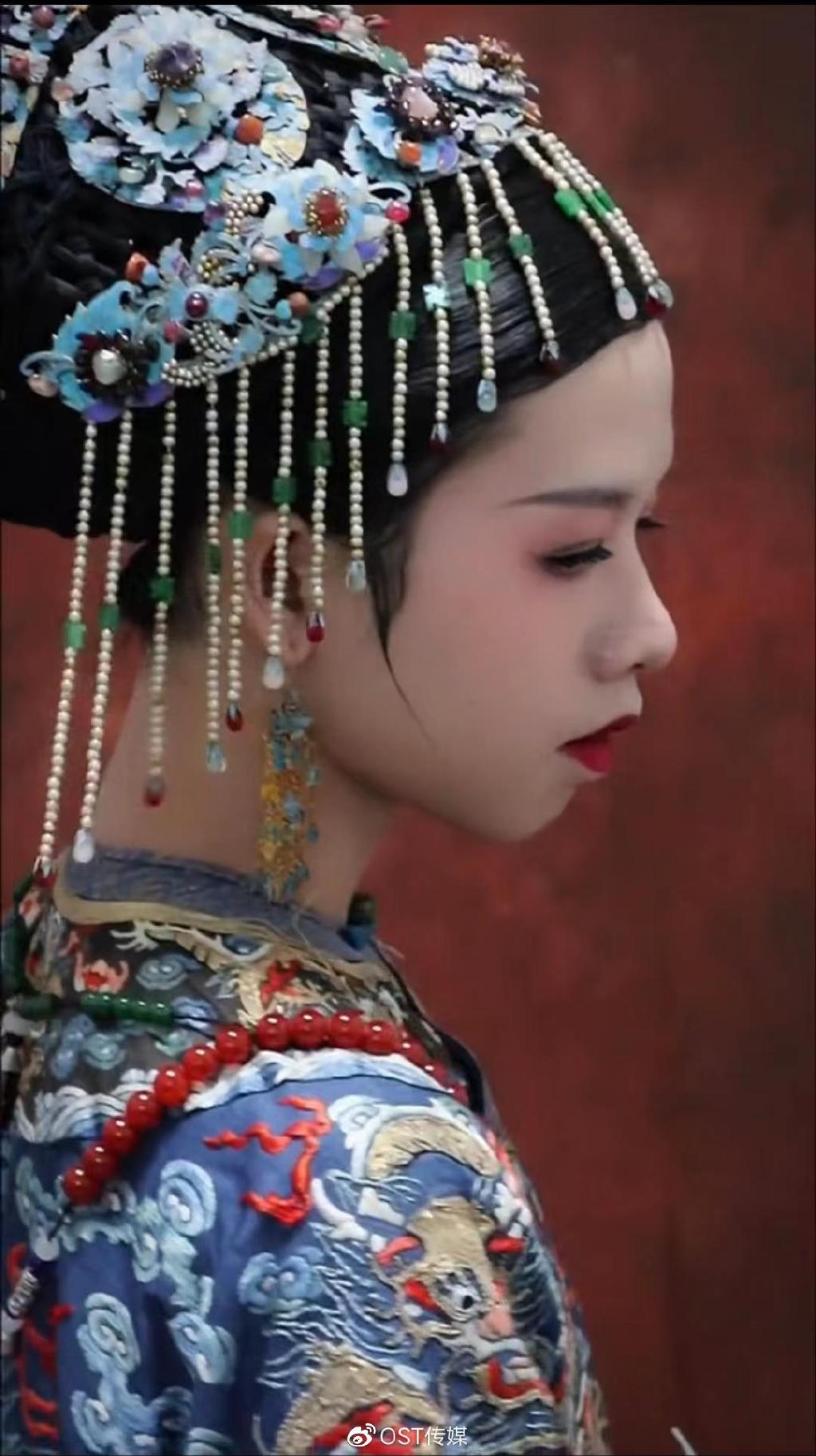 美妆博主@黑珍珠Tyra：外貌自卑者的逆袭__财经头条