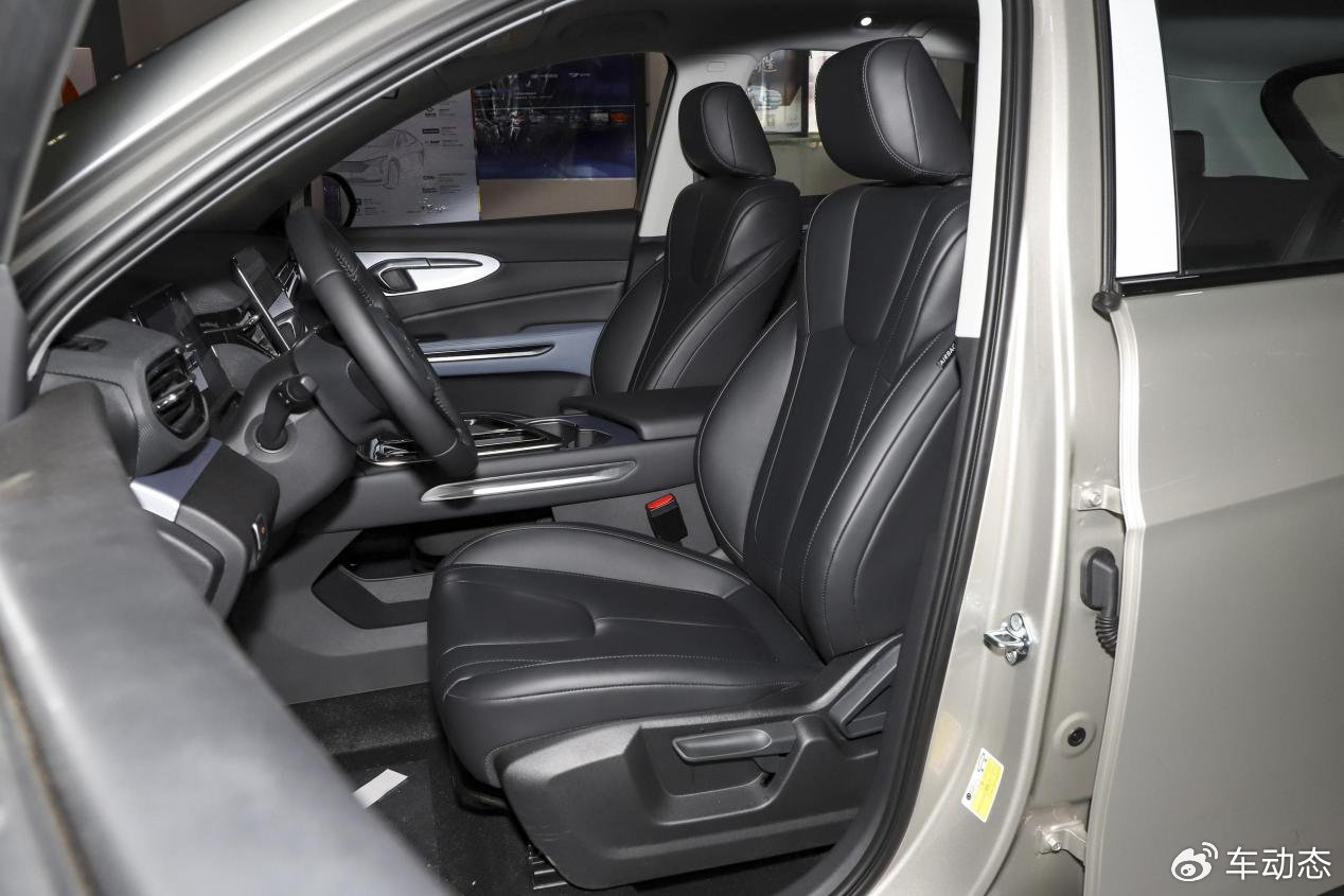 试驾奔腾T90，10万块买8155芯片还有L2.5级辅助驾驶？-新浪汽车