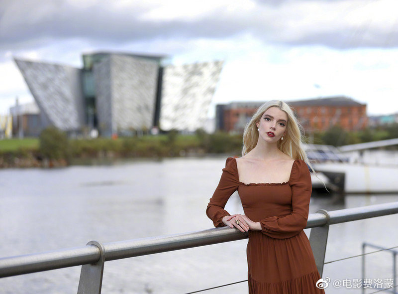 《女王的棋局》Anya Taylor-Joy全新写真曝光！！天呐，精灵来人间了
