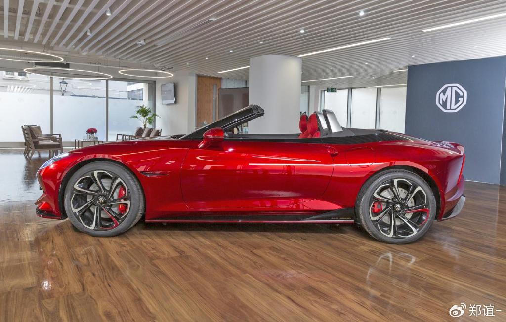 名爵Cyberster疑似售价曝光，如不成功就是被品牌耽误了！-新浪汽车