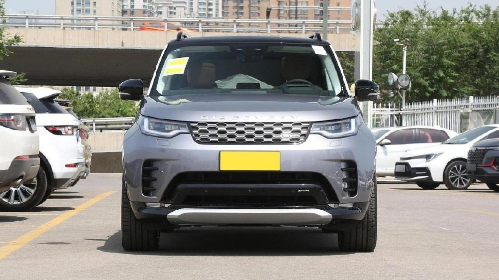 比豪华更高半级，标配四驱+8AT，起步300马力，实拍进口路虎-新浪汽车