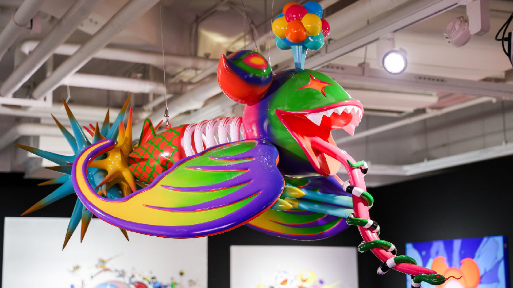 池磊个展“天真无邪”开幕|未来世界|池磊|个展|拟态|反叛_新浪新闻