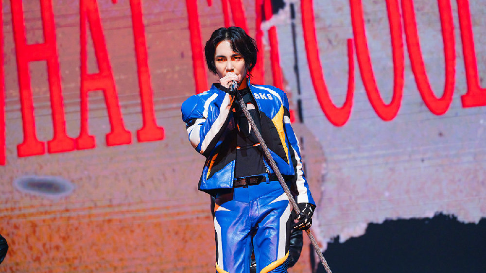 SHINee成员KEY首次亚洲巡演圆满结束！9月回归并举行安可演唱会！|高雄|安可|演唱会_新浪新闻