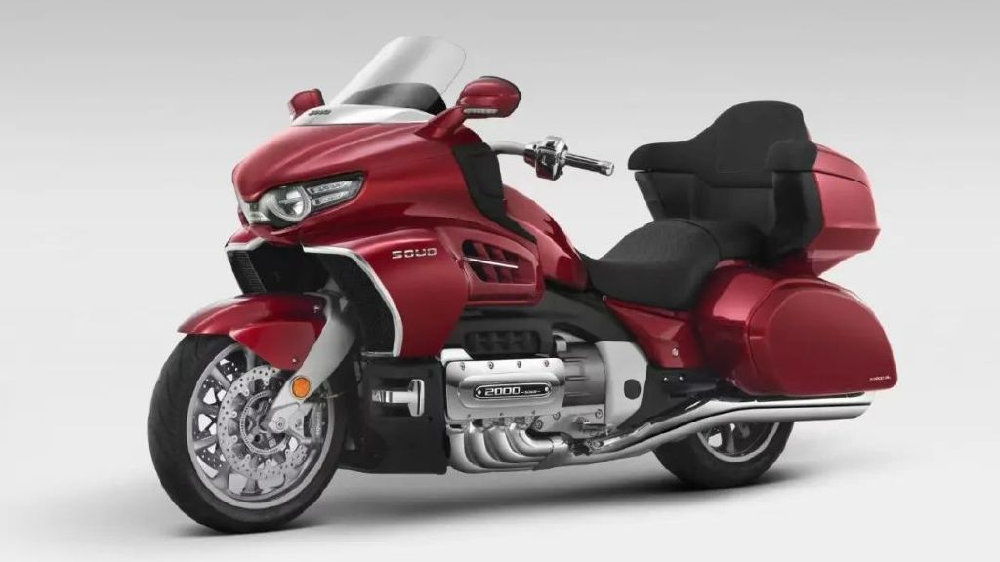 水平对置8缸，长城灵魂S2000 21.88万元起售|长城|灵魂|摩托车_新浪新闻